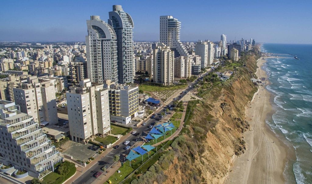 Walking on the coastline: promenades city of Netanya - מלון David Tower ...